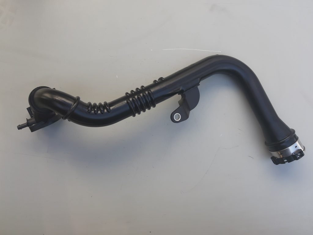 Dacia Duster 1.3 TCE Turbo Borusu 144604814R - Karaoğlu Yedek Parça